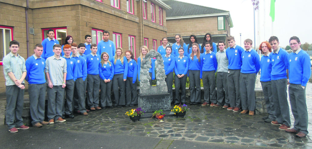 Badges of honour for forgotten war volunteers - The Clare Champion
