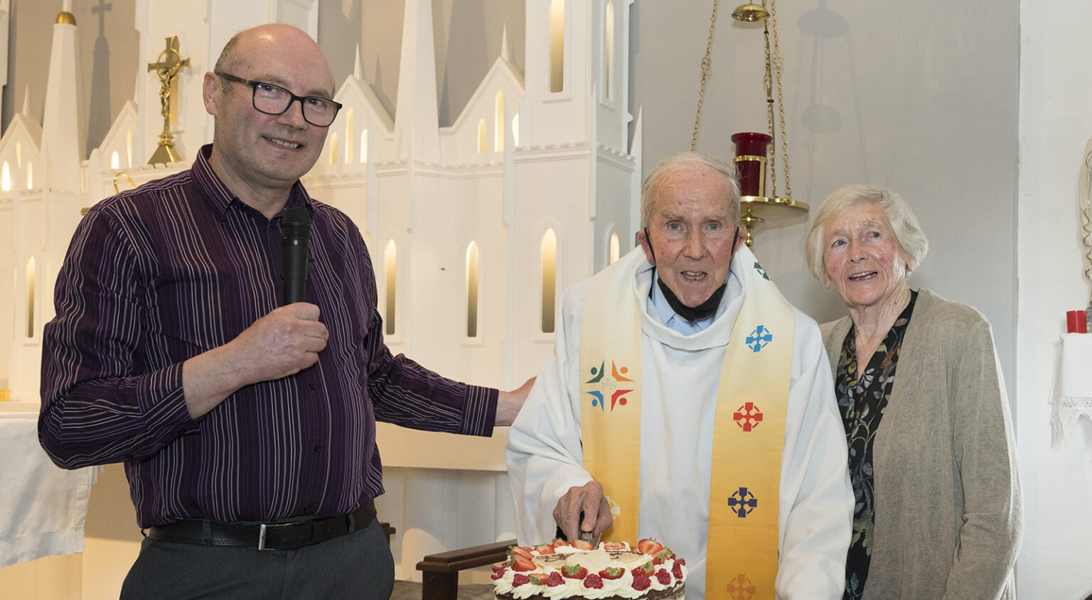 Oatfield bids farewell to Canon Dan after 11 year stint - The Clare ...