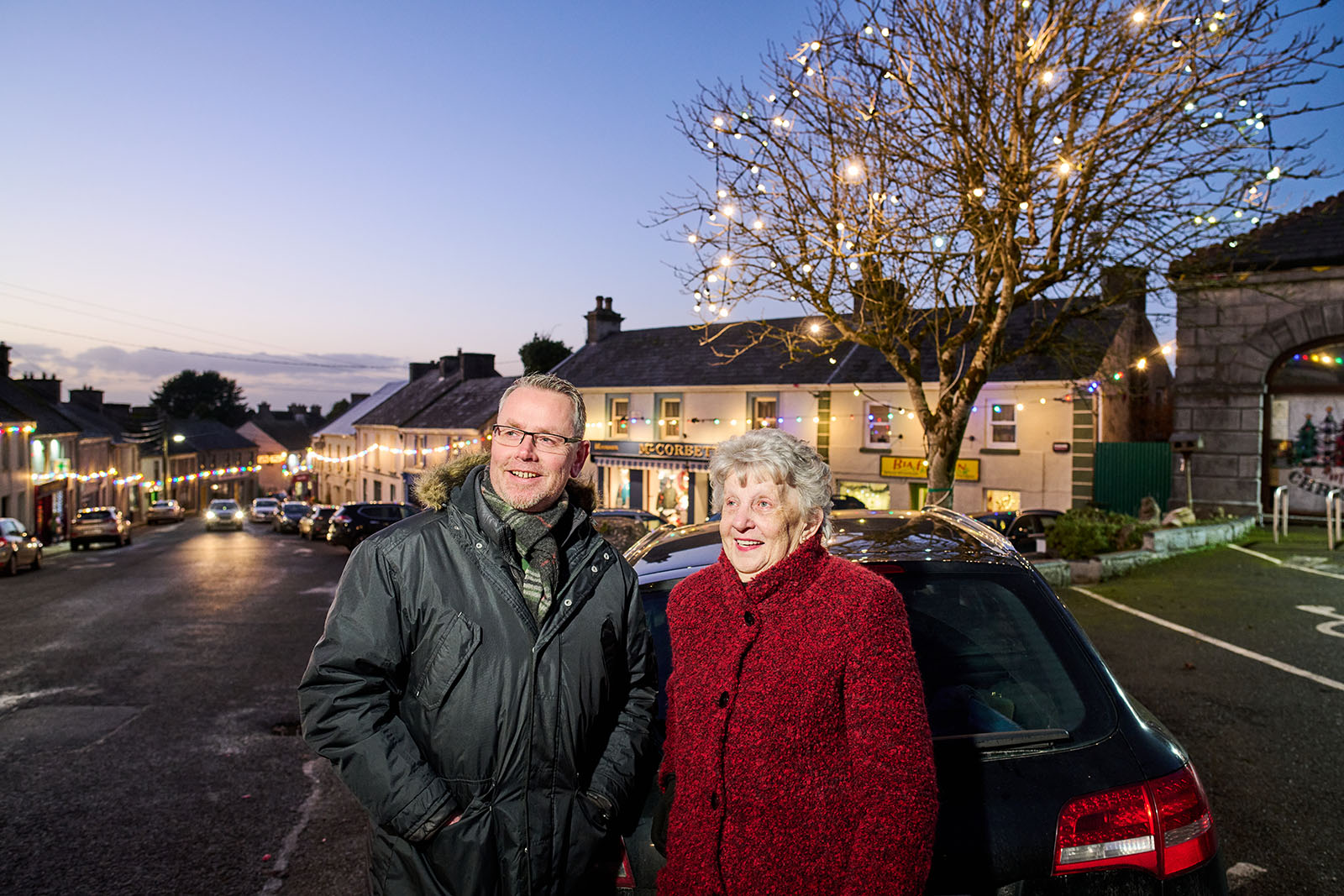 Tulla's Christmas cheer restored as lights go back up - The Clare Champion