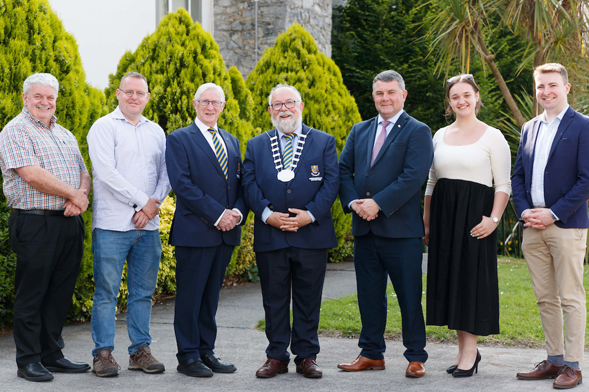 Crowe takes the top perch - The Clare Champion